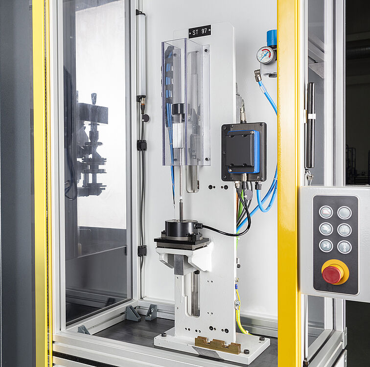 New Hybrid Deburr-Robot-Cell - high-pressure jet deburring included