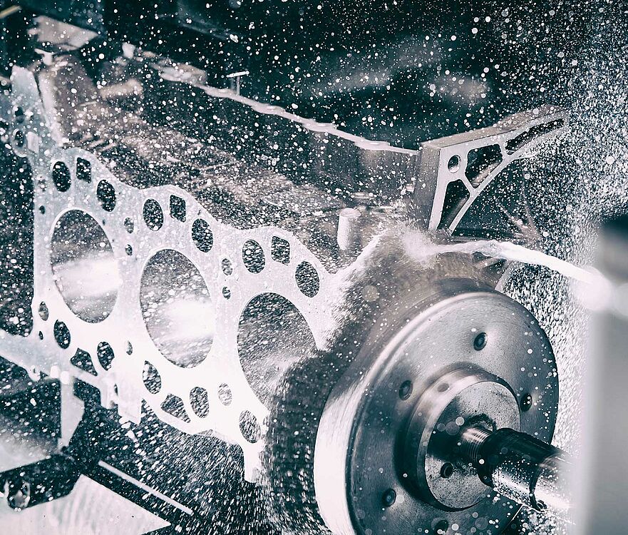 Deburring | Fundamental principles and mechanical deburring processes