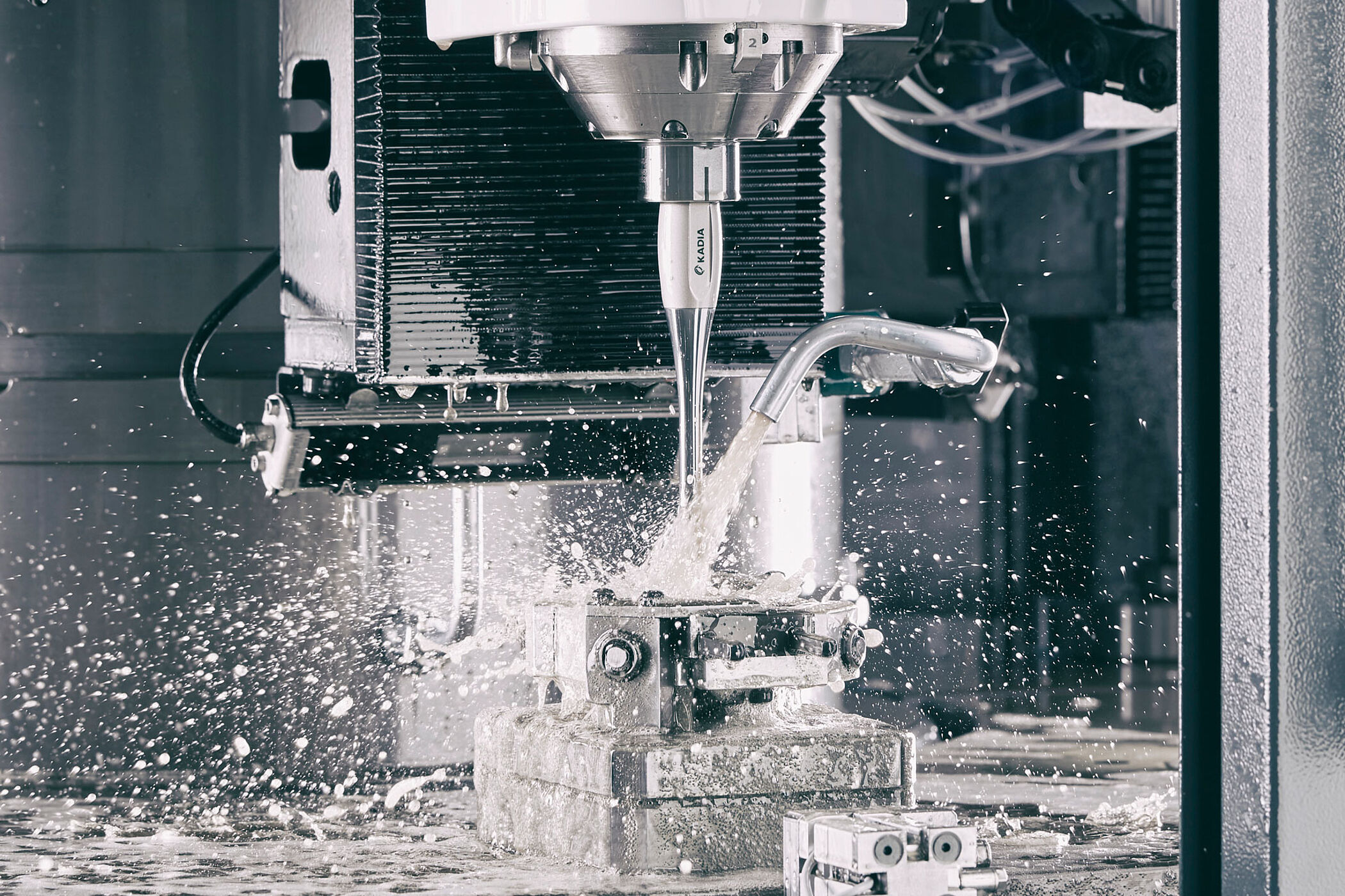 KADIA | Honen und Mechanisches Entgraten